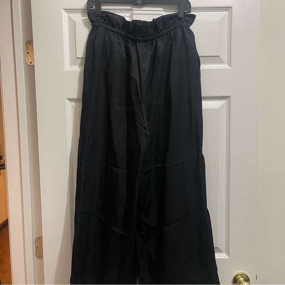 Aritzia | Pants & Jumpsuits | Aritzia Wilfred Black Satin Pants W Side ...